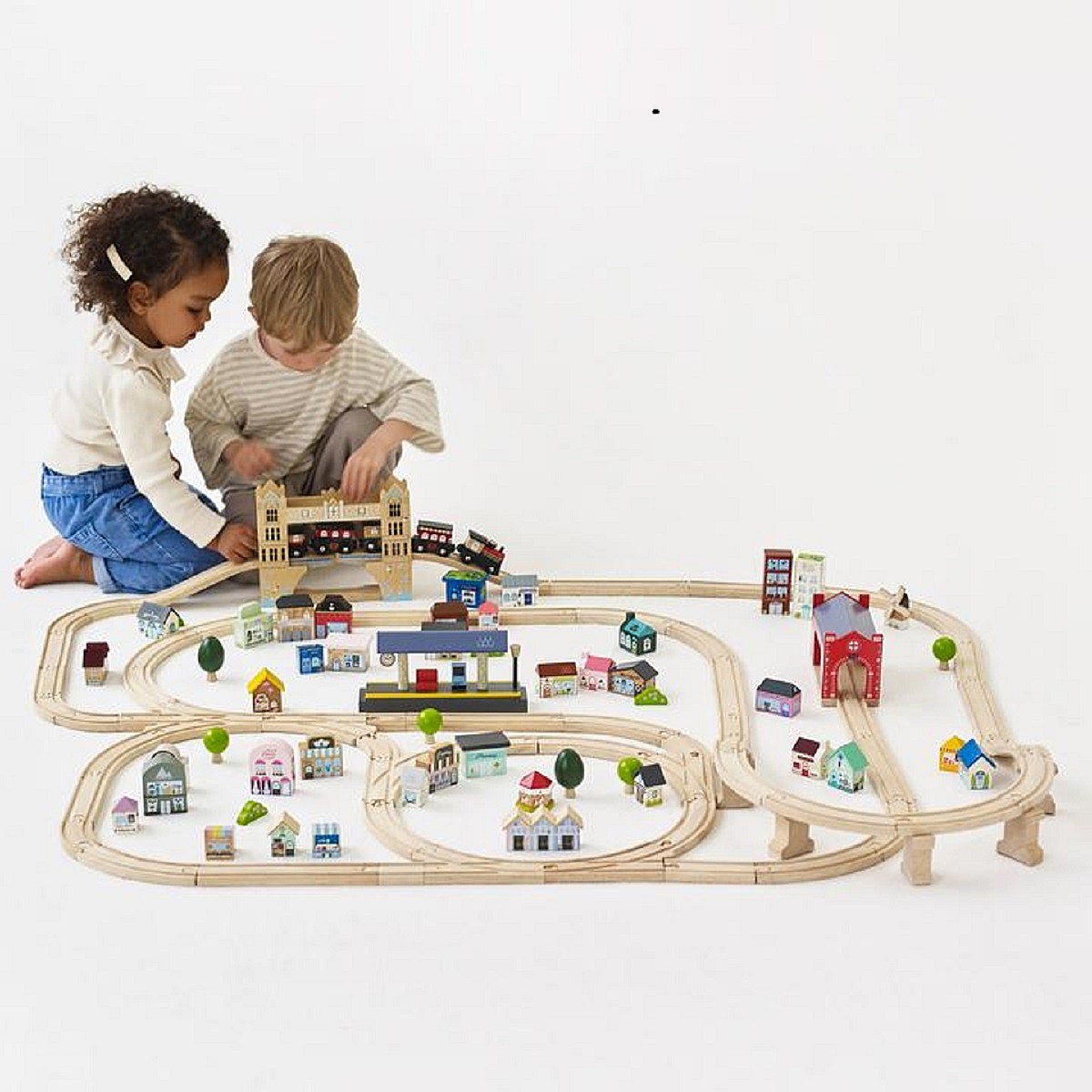 Buy London Train Set | Shop at the Airpoints™ Store