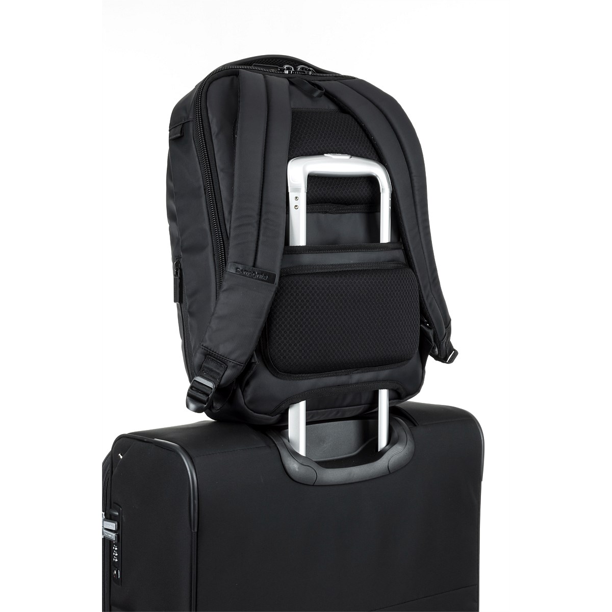 Buy Vangarde Sports Pack 15.6" | Shop at the Airpoints™ Store