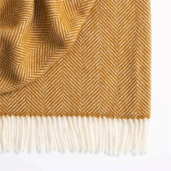 Buy Magnus Throw | Shop at the Airpoints™ Store