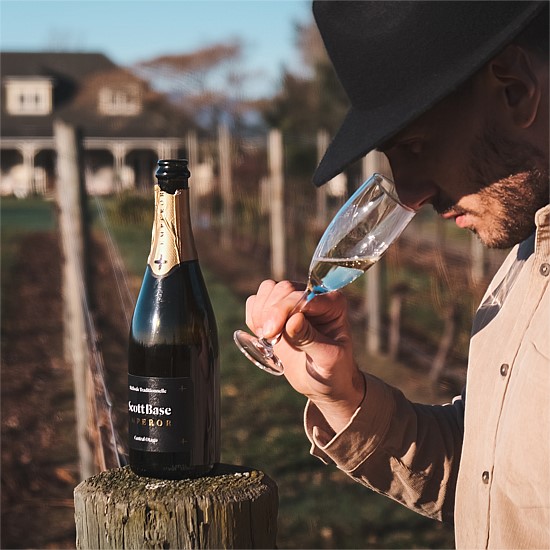 Buy Scott Base Emperor Méthode Traditionnelle | Shop at the Airpoints ...